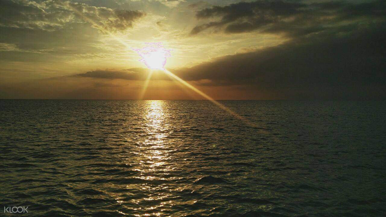 Port Dickson Sunset Cruise Onboard Dickson Dragon - Klook