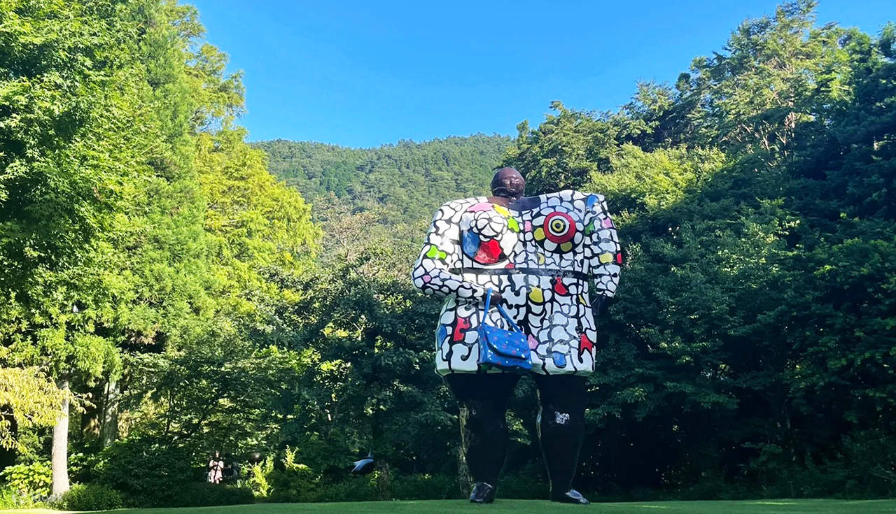 Fujisan Hinikawa Timepiece Store + Lawson Kawaguchiko Station Front ...