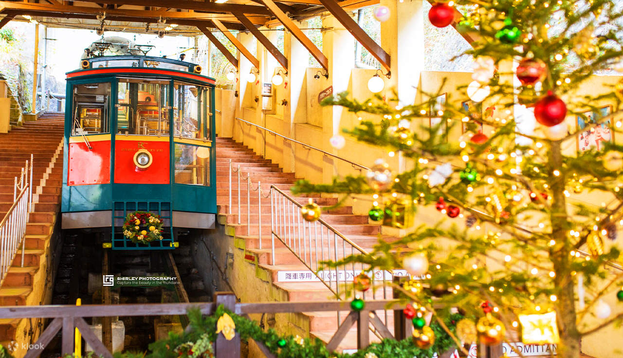Kobe Port. Mosaic Ferris Wheel & Kobe Beef & Kitano Ijinkan Street ...