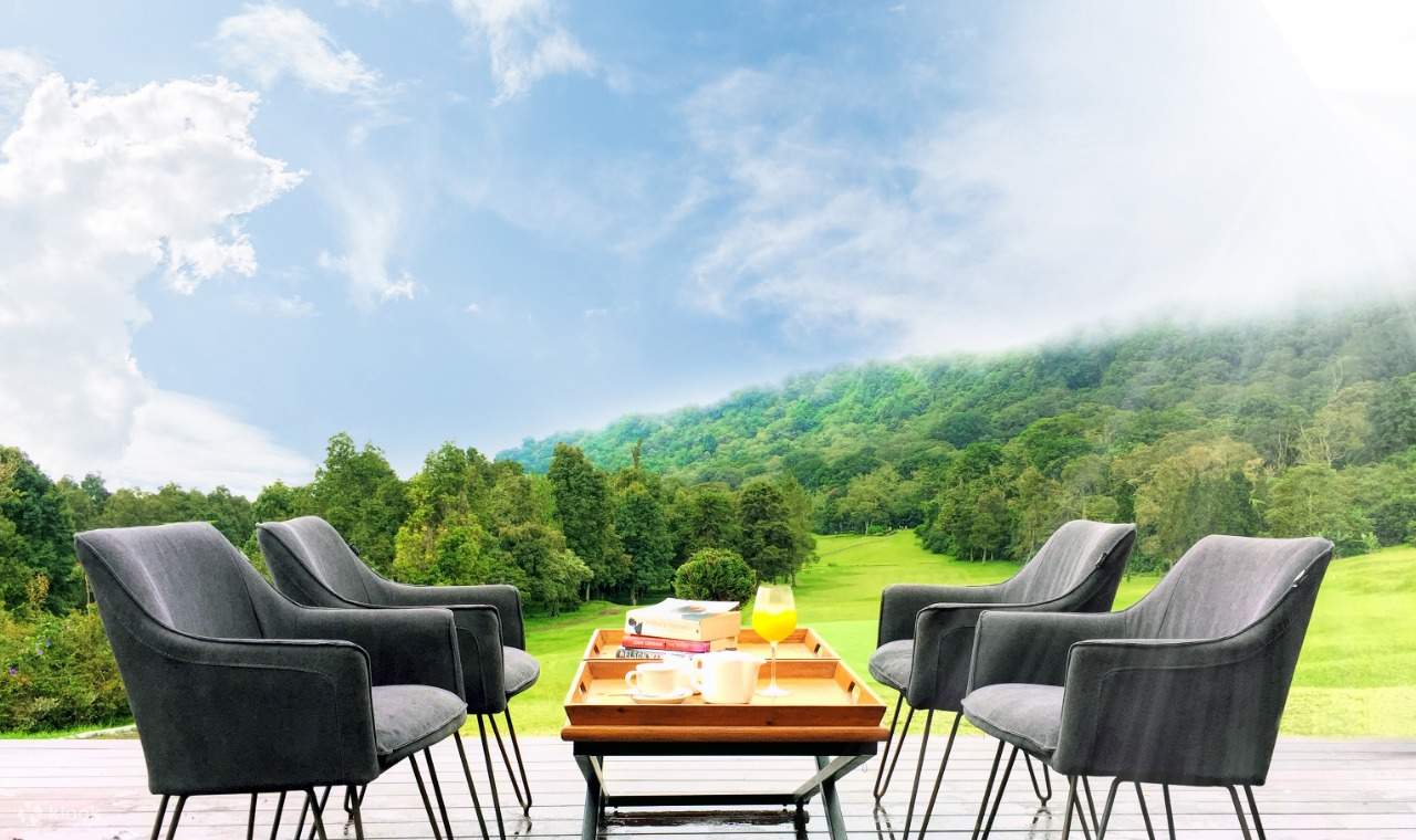 Breeze Terrace Dining Experience at Handara Golf & Resort Bedugul ...