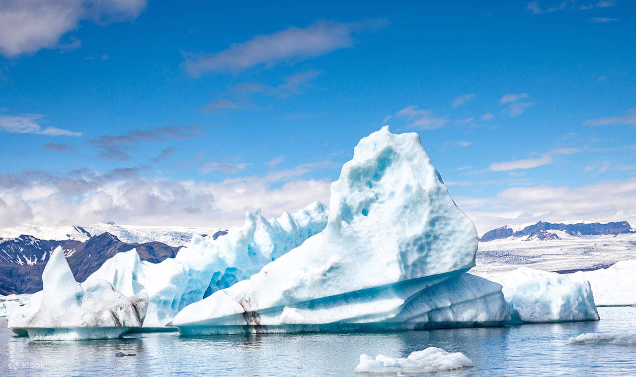South Coast of Iceland's Glacier Lagoon, Diamond Beach & Vik Town Day ...