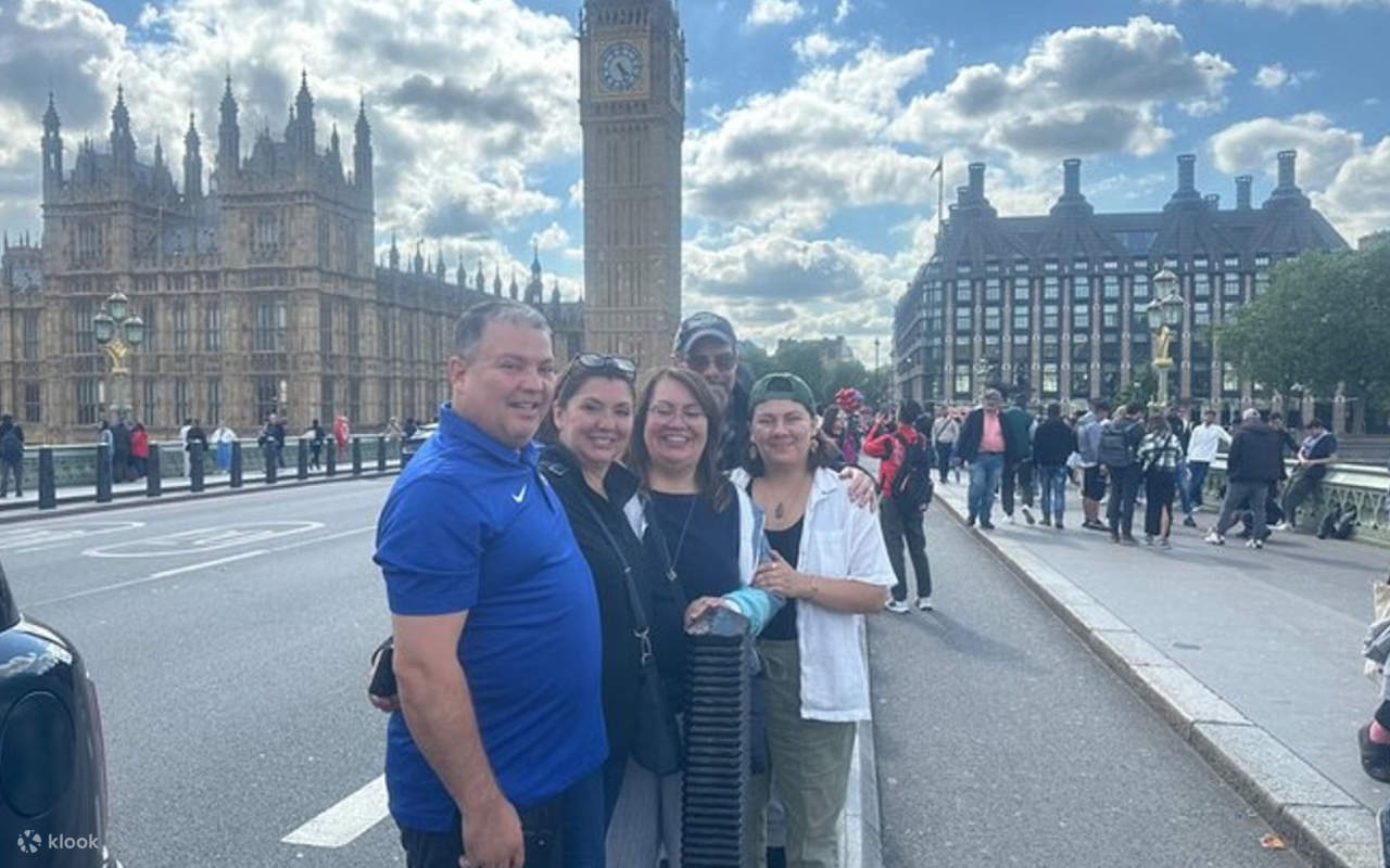 Lawatan teksi hitam persendirian Changing of the Guard di London ...