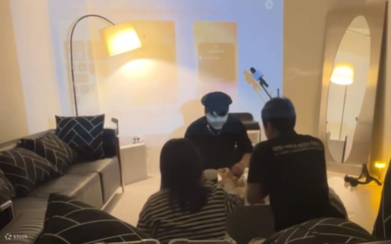 Korean Night Culture Tour at Hongdae with K-Space - Klook