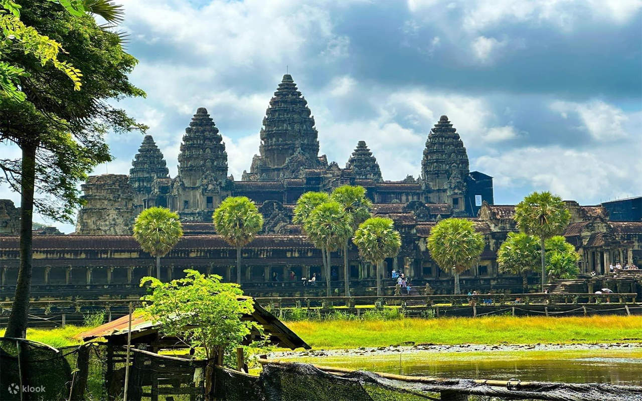 Angkor Wat Sunrise Tour with Monk Blessing - Klook India