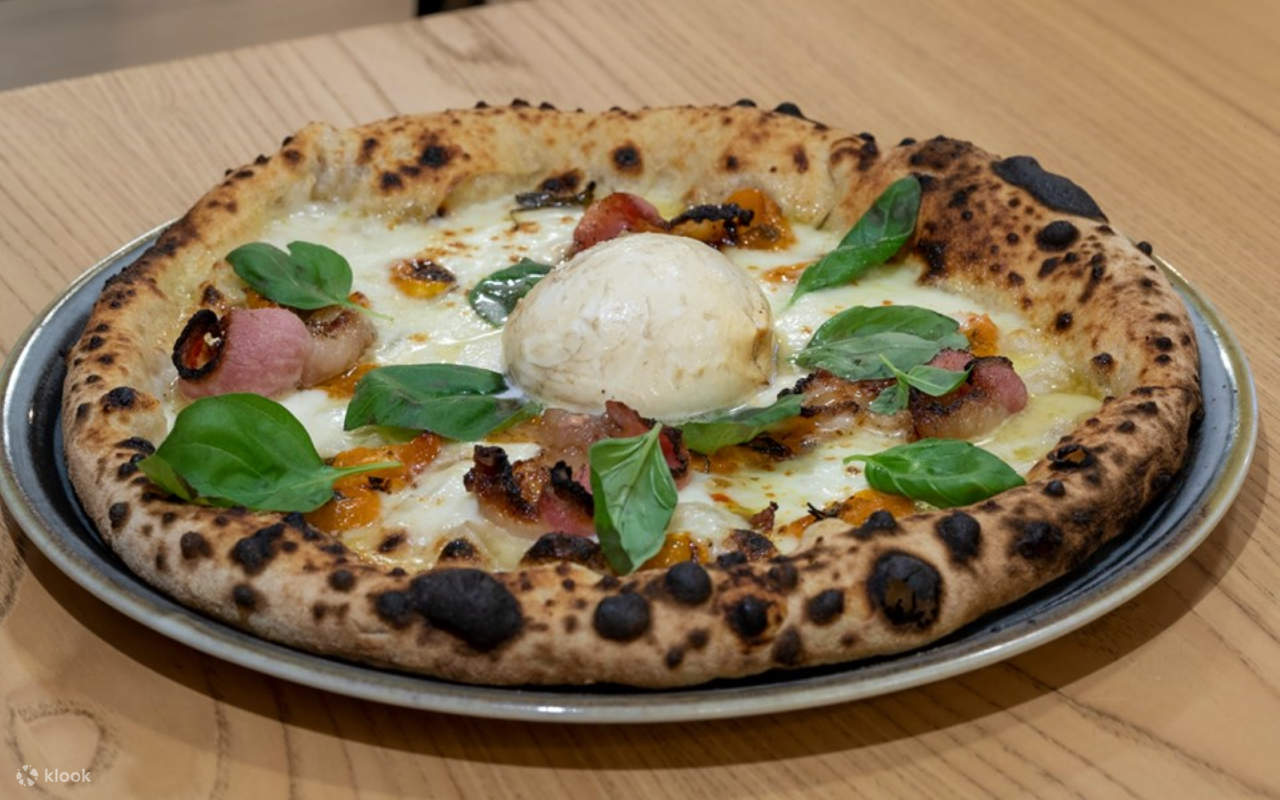 Gourmet Pizza Experience with Drinks and Dessert in Lecce - Klook ...