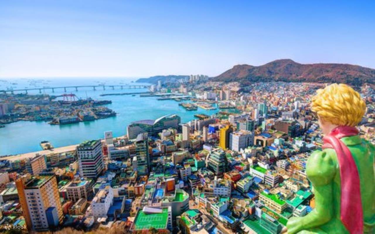 Recorrido de lujo por la ciudad de Busan con crucero en yate al ...