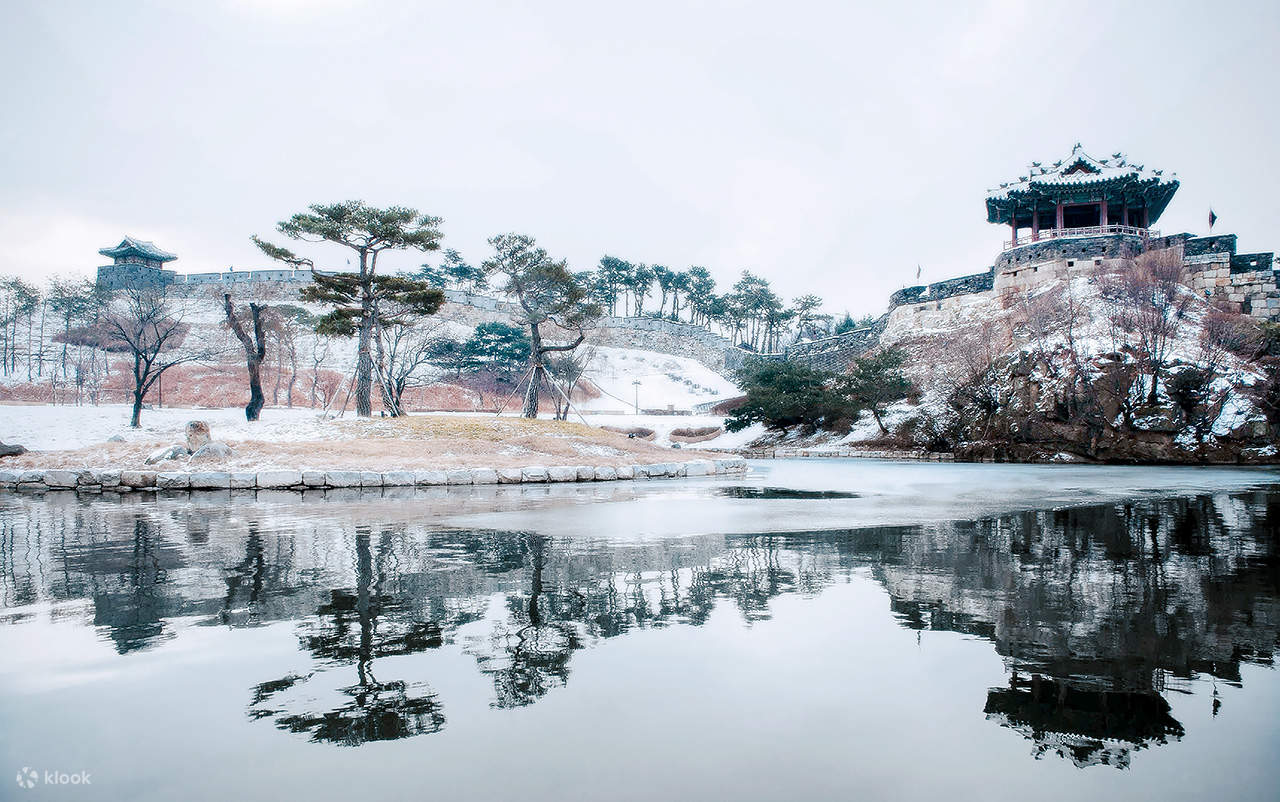 Suwon Hwaseong Day Tour from Seoul: UNESCO, Hanok, Colorful Views - Klook