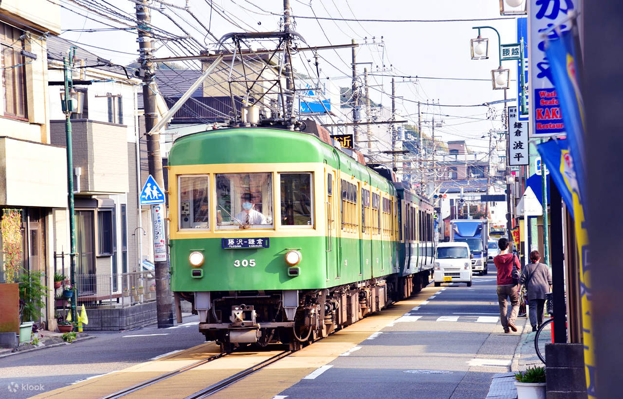 Kamakura Daibutsu & Enoden & Kamakura High School & Enoshima ...