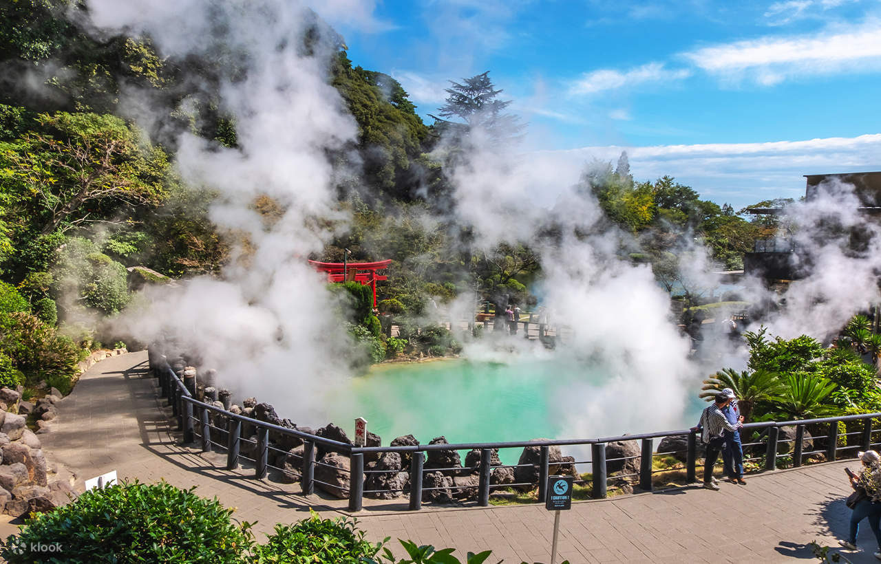 Kyushu Natural Zoo & Yufuin & Kinrin Lake & Sea Hell / Kitchen Hell Day ...