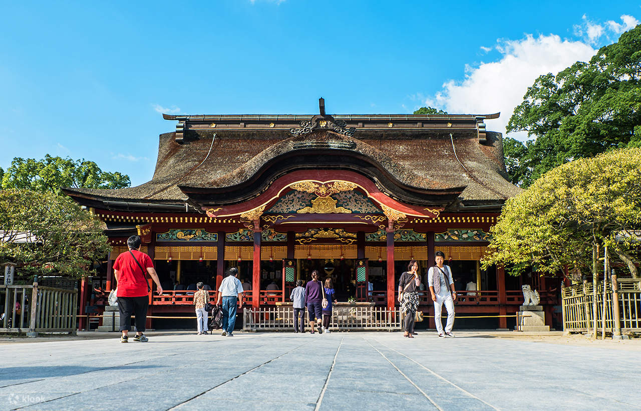 Strawberry Picking, Yanagawa Boating, and Saga Castle Ruins Day Tour ...