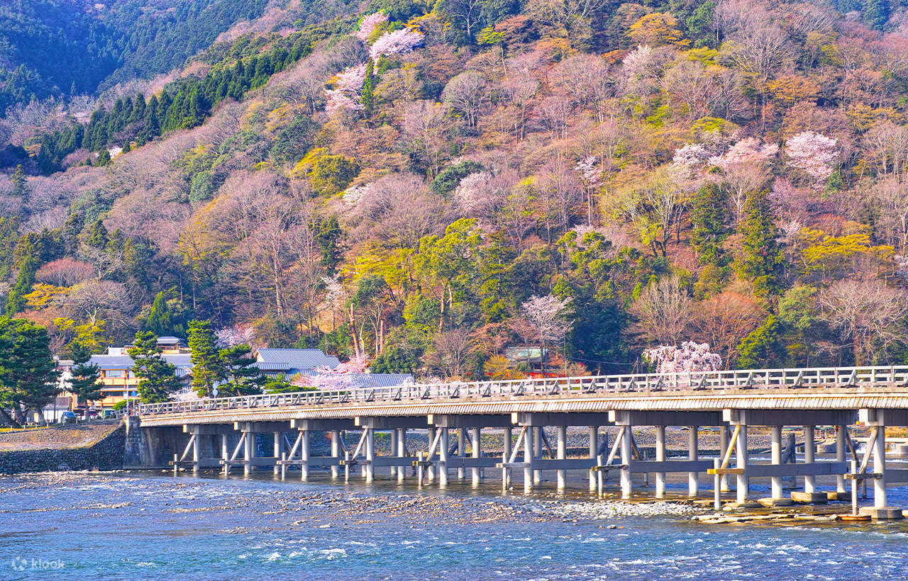 Santuario di Kifune a Kyoto, Tempio Sanzen-in, Ponte Togetsukyo ad ...