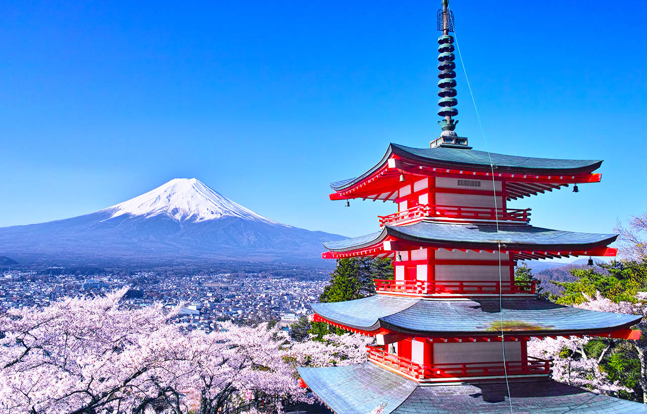 Mount Fuji & Kamakura & Oshino Hakkai & Outlet 5 days and 4 nights trip ...