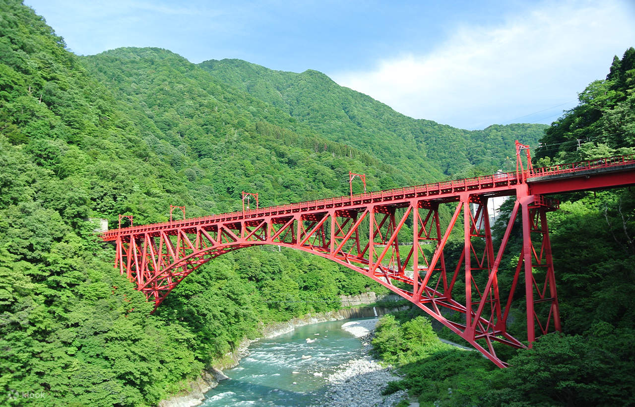 Magome Inn, Ena Gorge Observatory, and Inuyama Castle Day Trip (From ...