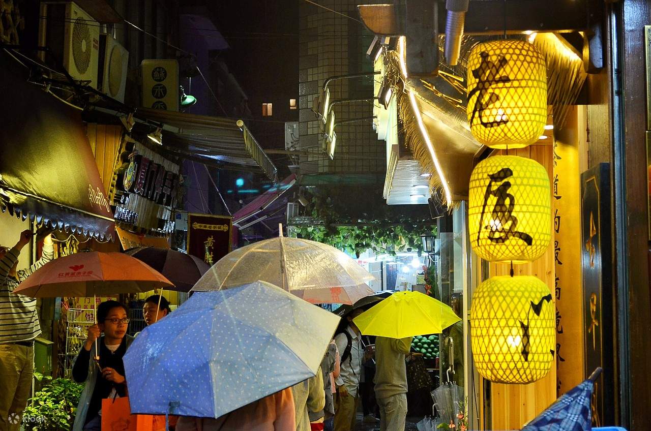 Xiamen Botanical Garden + Nanputuo + Shapowei + Pangui Tower + Zengcuo ...