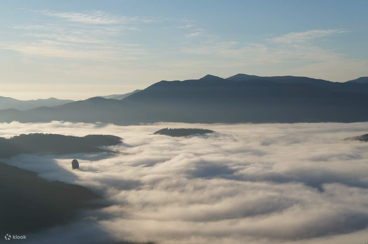 Tomamu Departure | Furano Cheese Factory & Asahiyama Zoo One-dayTour ...