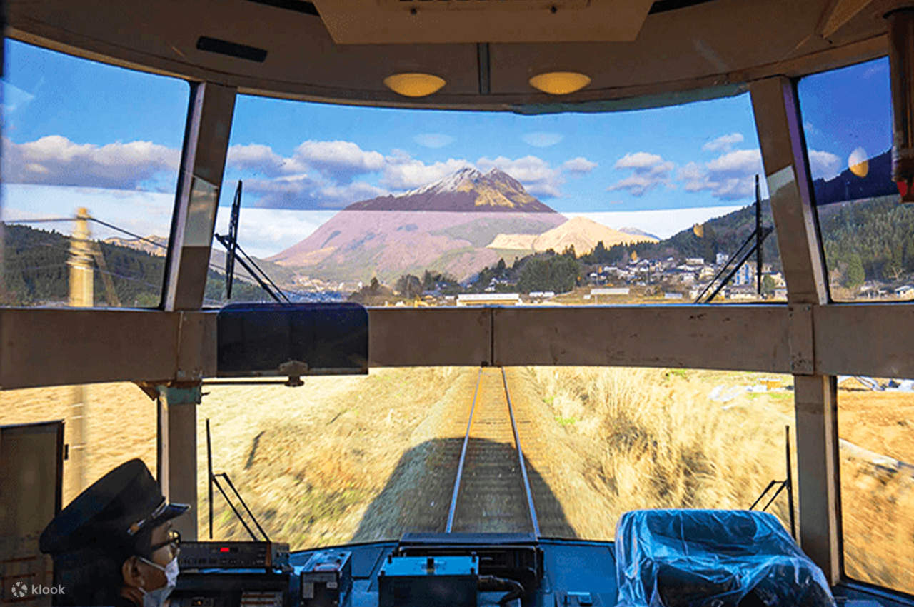 Yufuin & Umi/Kamado Jigoku & Kyushu Natural Animal Park & Dazaifu ...