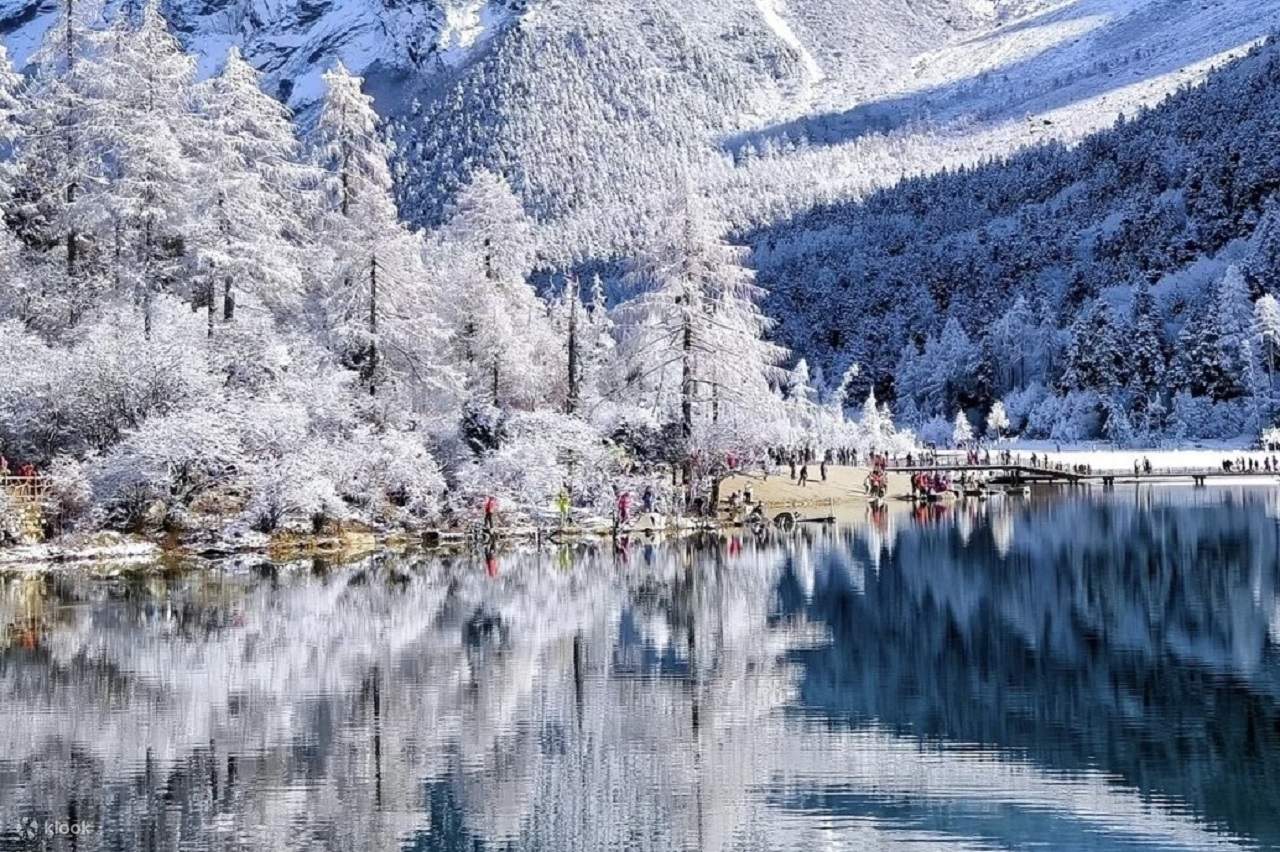 Lawatan 1 hari Dunia Ais dan Salji Bipenggou Sichuan Bipenggou (Air ...