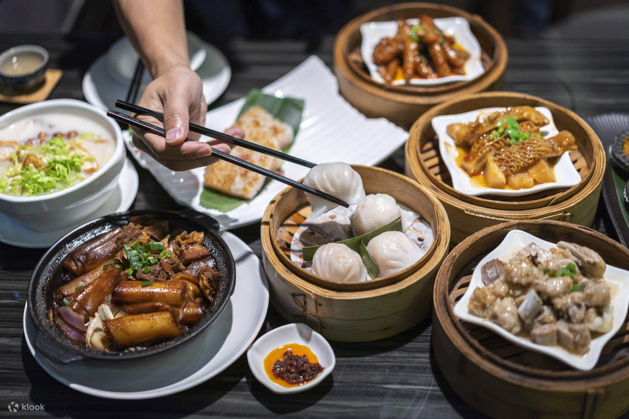 Guangzhou Chen Clan Academy - Yongqingfang, Sacred Heart Cathedral ...