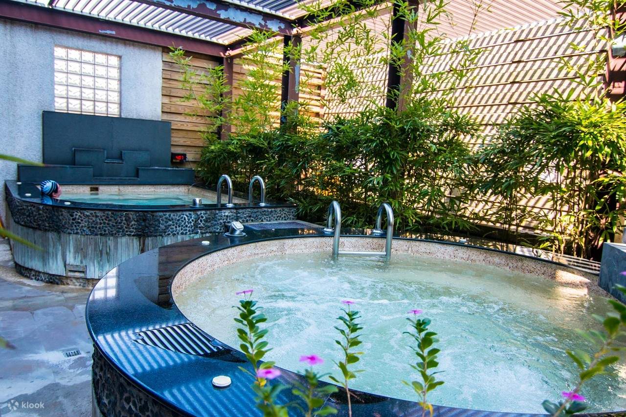 Taoyuan: Lido Forest Hot Spring Hotel Room, Public Hot Spring, One-day ...