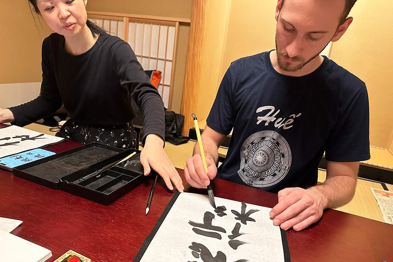 Calligraphy Workshop in Tokyo - Klook