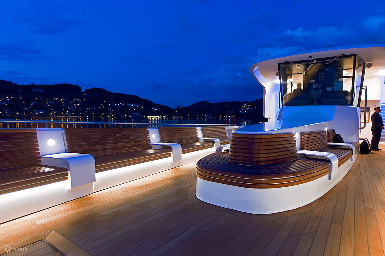 Crociera panoramica turistica Yacht Saphir di Lucerna - Klook Stati Uniti