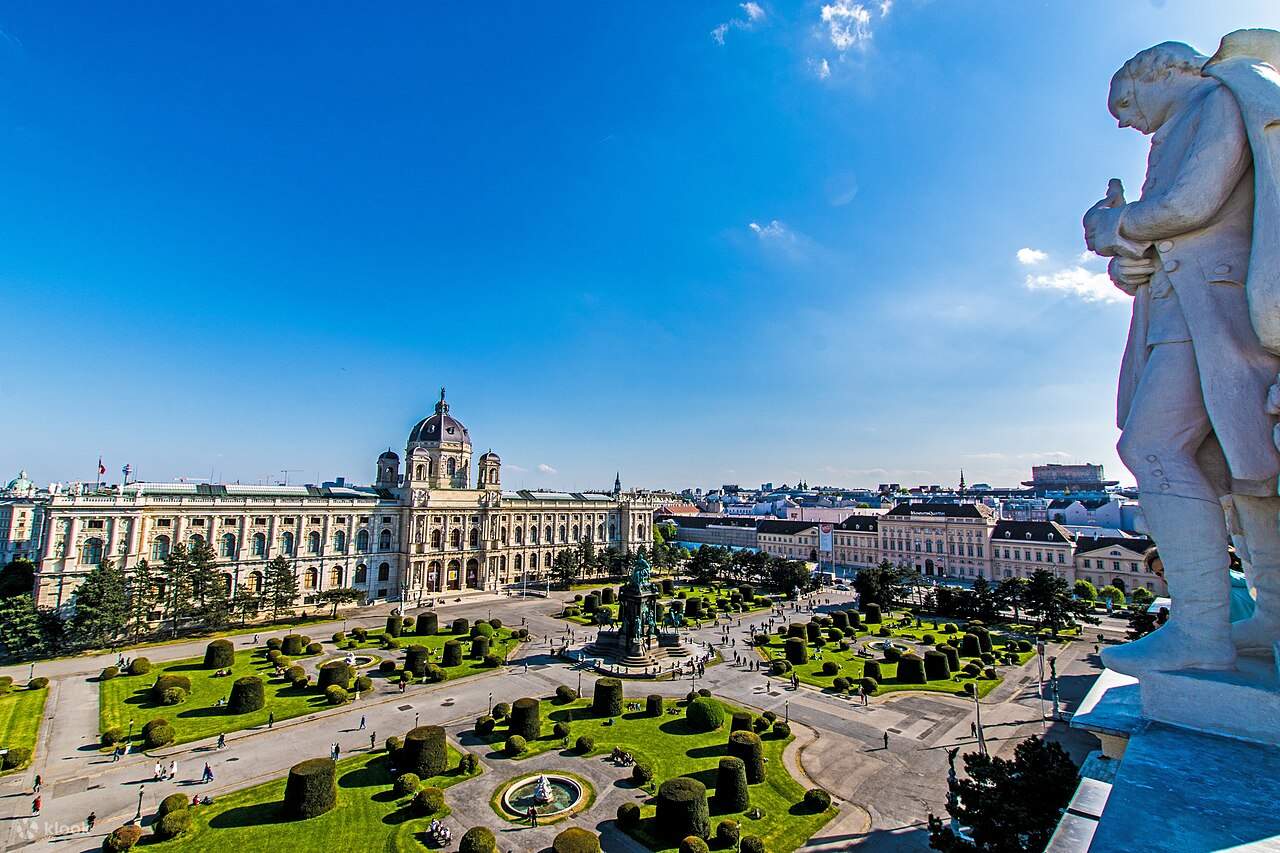 Immerse in Vienna's Old Town: Historical and Cultural Walking Tour - Klook