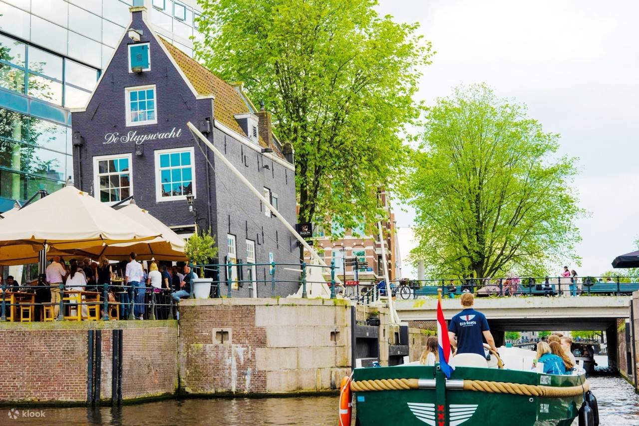 Experience Amsterdam: 1 Hour Canal Cruise with Local Skipper ...