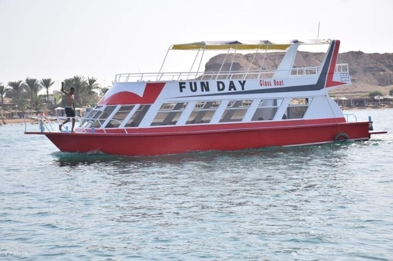 1 hour Glass Boat Sea Trip With Transportation - Sharm El Sheikh - Klook