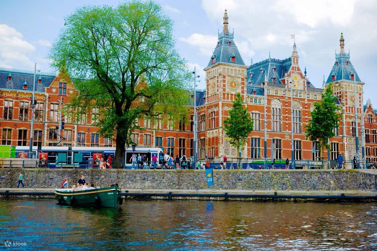 Experience Amsterdam: 1 Hour Canal Cruise with Local Skipper ...