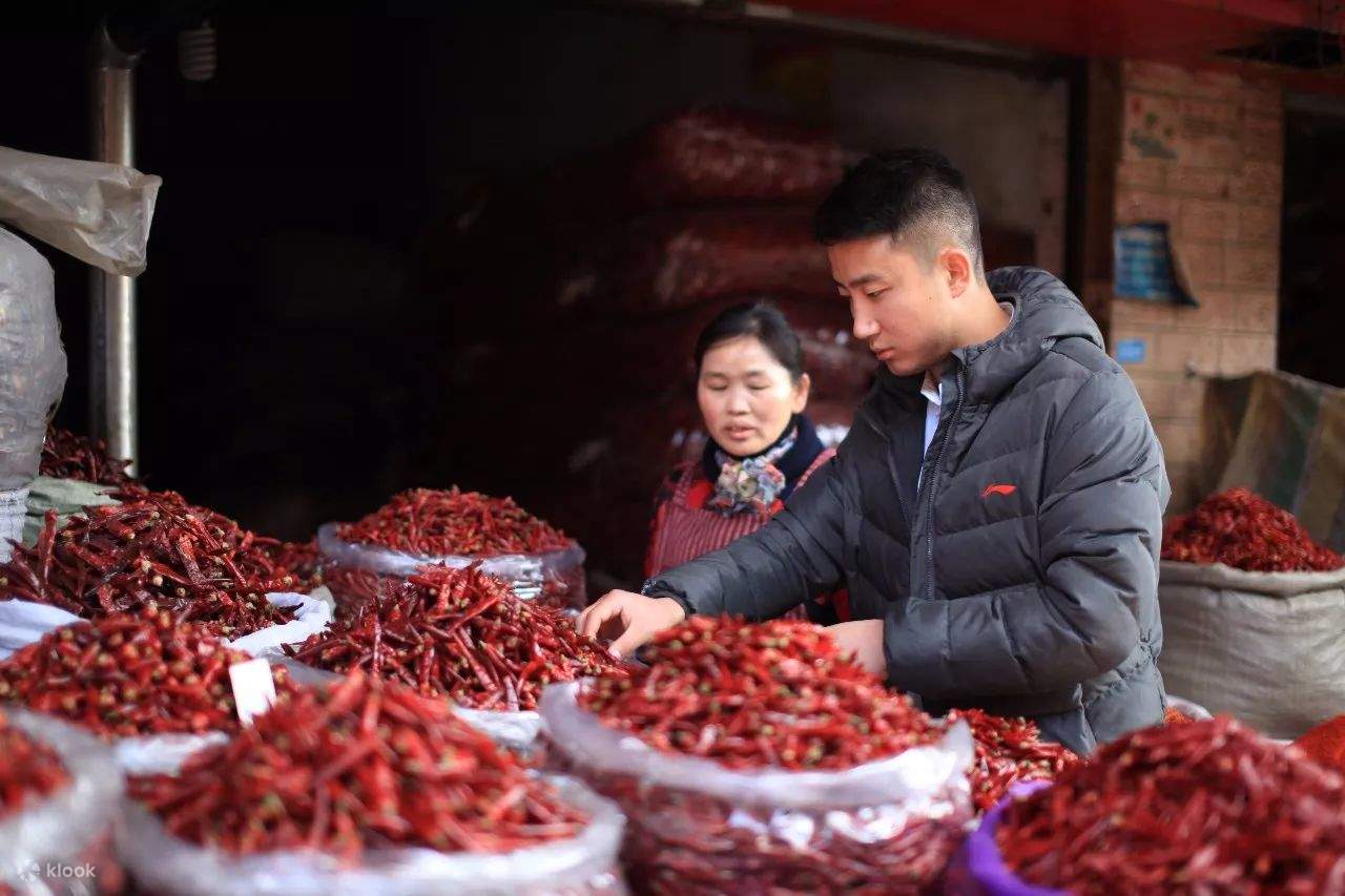 Chengdu Private Half Day Tour: Sichuan Cooking Class + Local Spice ...