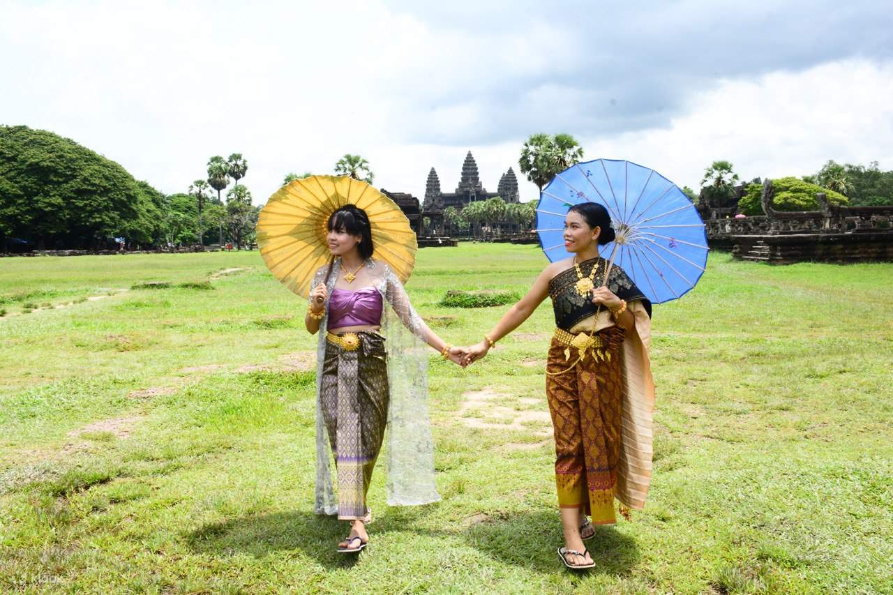 Khmer Traditional Custom Dressing Tour at Angkor Wat - Klook Singapore