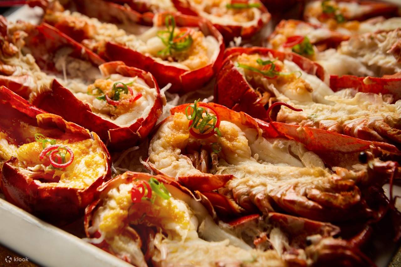 Hampton Court - Londoner Macao | Dinner Buffet - Klook