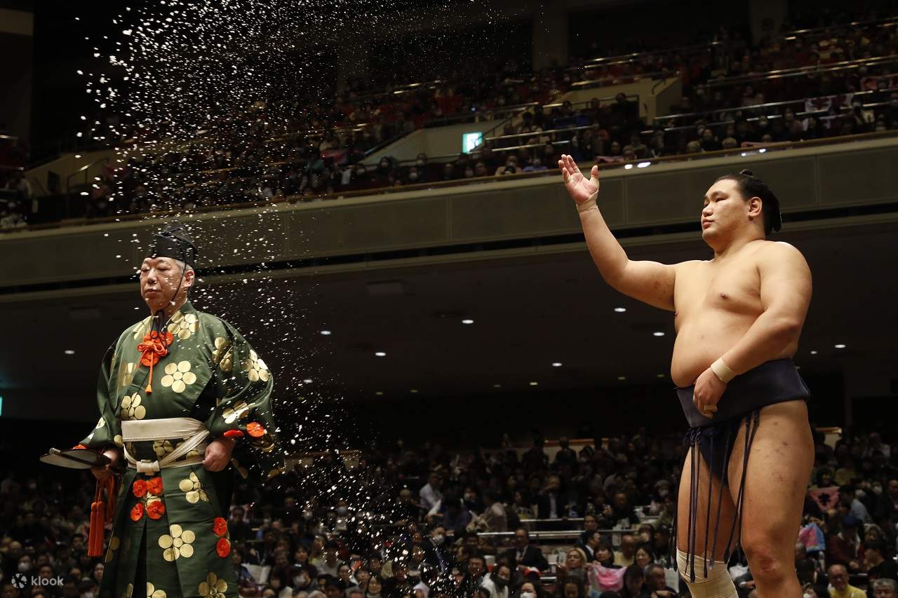Tur Menonton Turnamen Nagoya Grand Sumo dengan Tiket - Klook Indonesia
