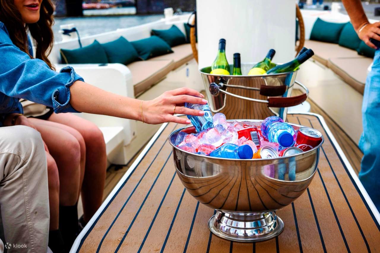 Experience Amsterdam: 1 Hour Canal Cruise with Local Skipper ...