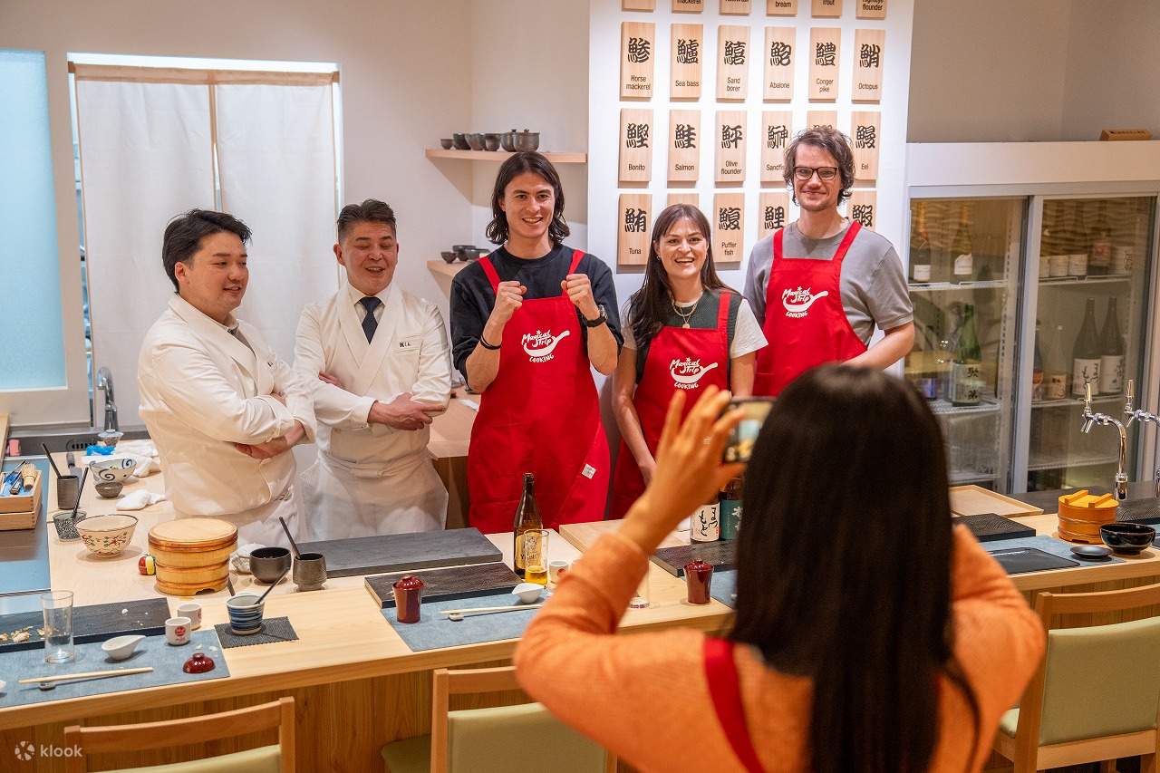 Pengalaman Membuat Sushi di Kyoto dengan Koki Sushi Profesional - Klook ...