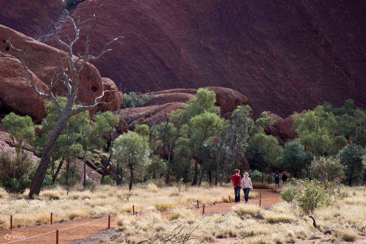 Small Group Uluru Sunset & Sparkling Experience - Klook Philippines