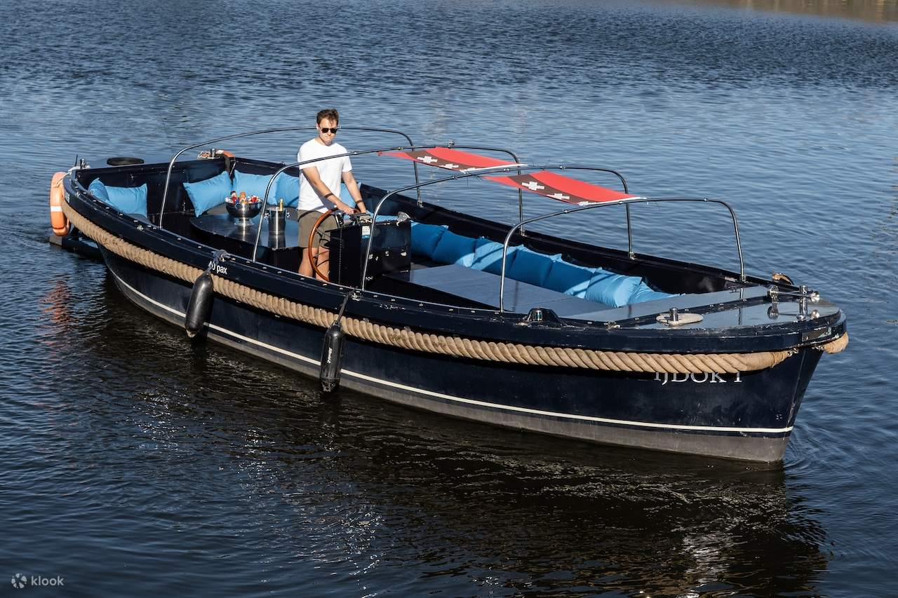 Experience Amsterdam: 1 Hour Canal Cruise with Local Skipper ...