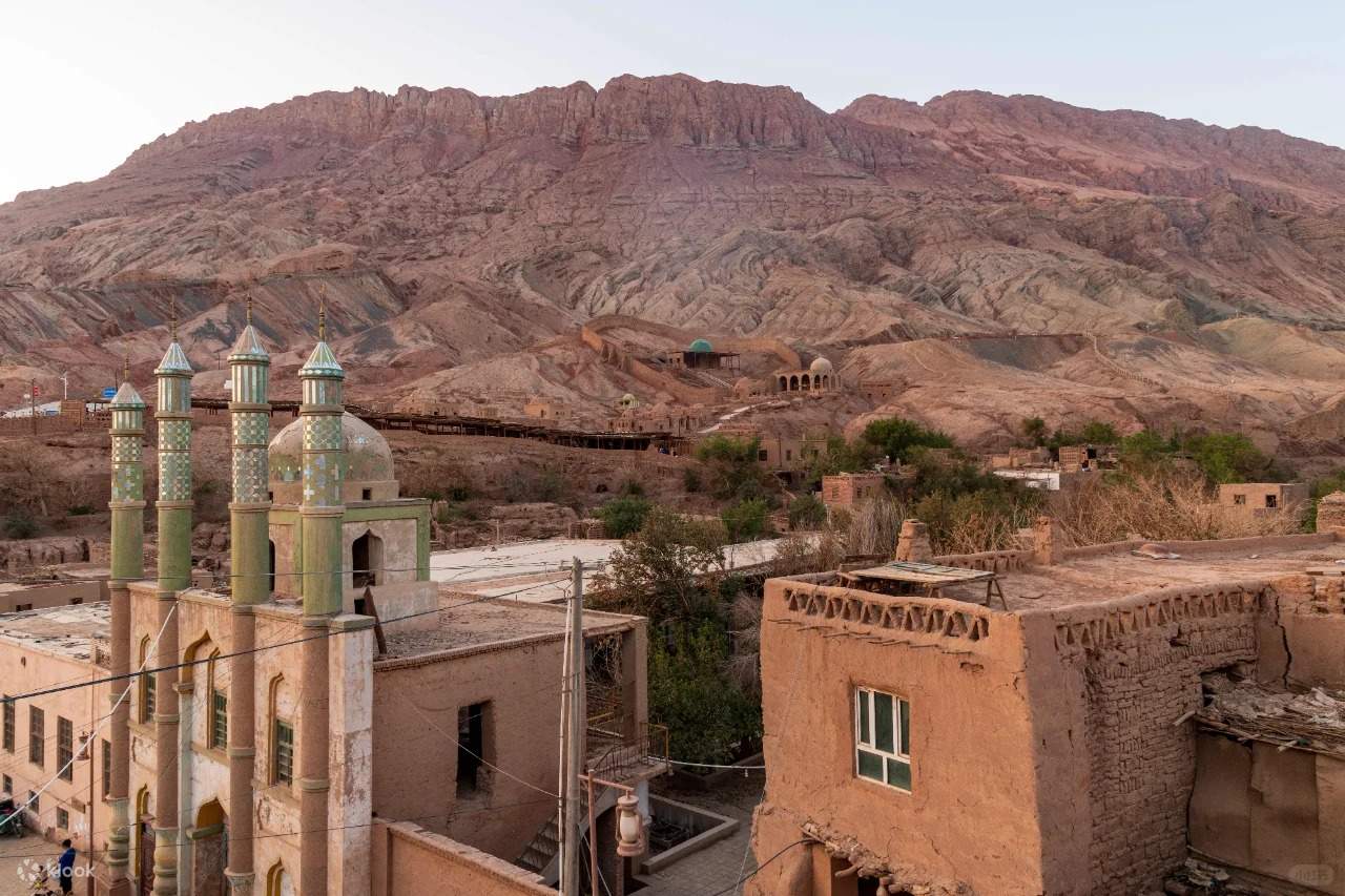 Tour 1 ngày từ Ürümqi, Tân Cương (Làng Mazar, Turpan Tuyugou + Hang ...