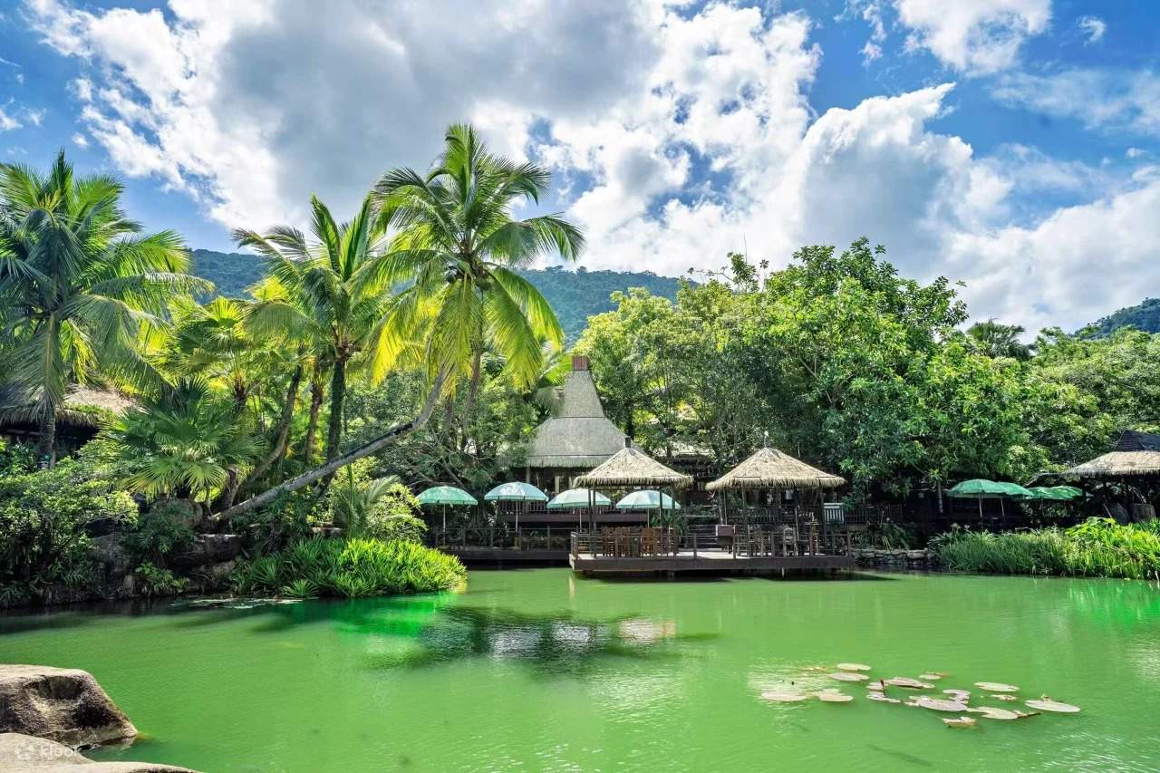 Sanya Yanoda Tropical Rainforest One-Day Tour, Rainforest Adventure Fun ...