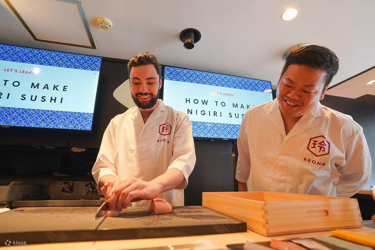 Sushi Making Experience at a High End Tokyo Restaurant - Klook United ...
