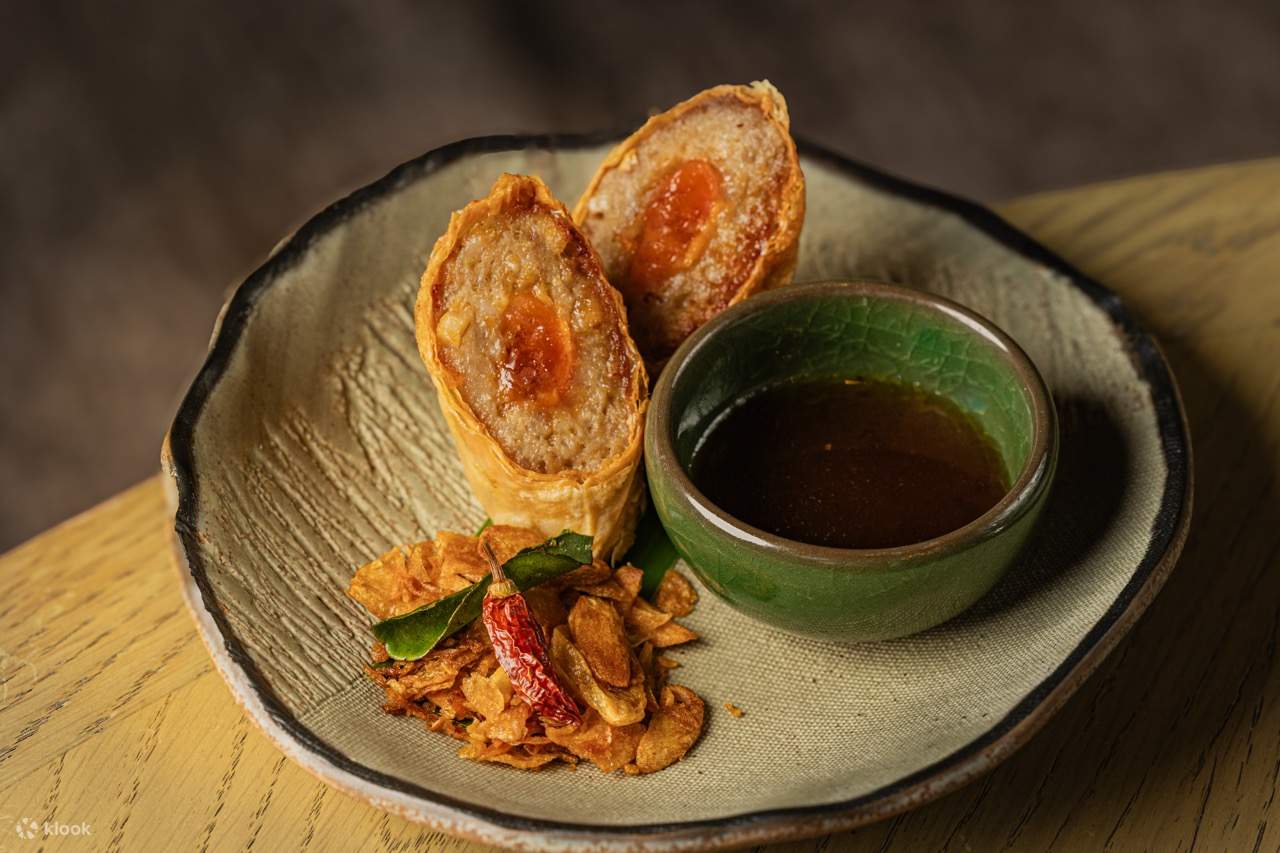 Ruang Depan di Waldorf Astoria Bangkok - Klook Indonesia