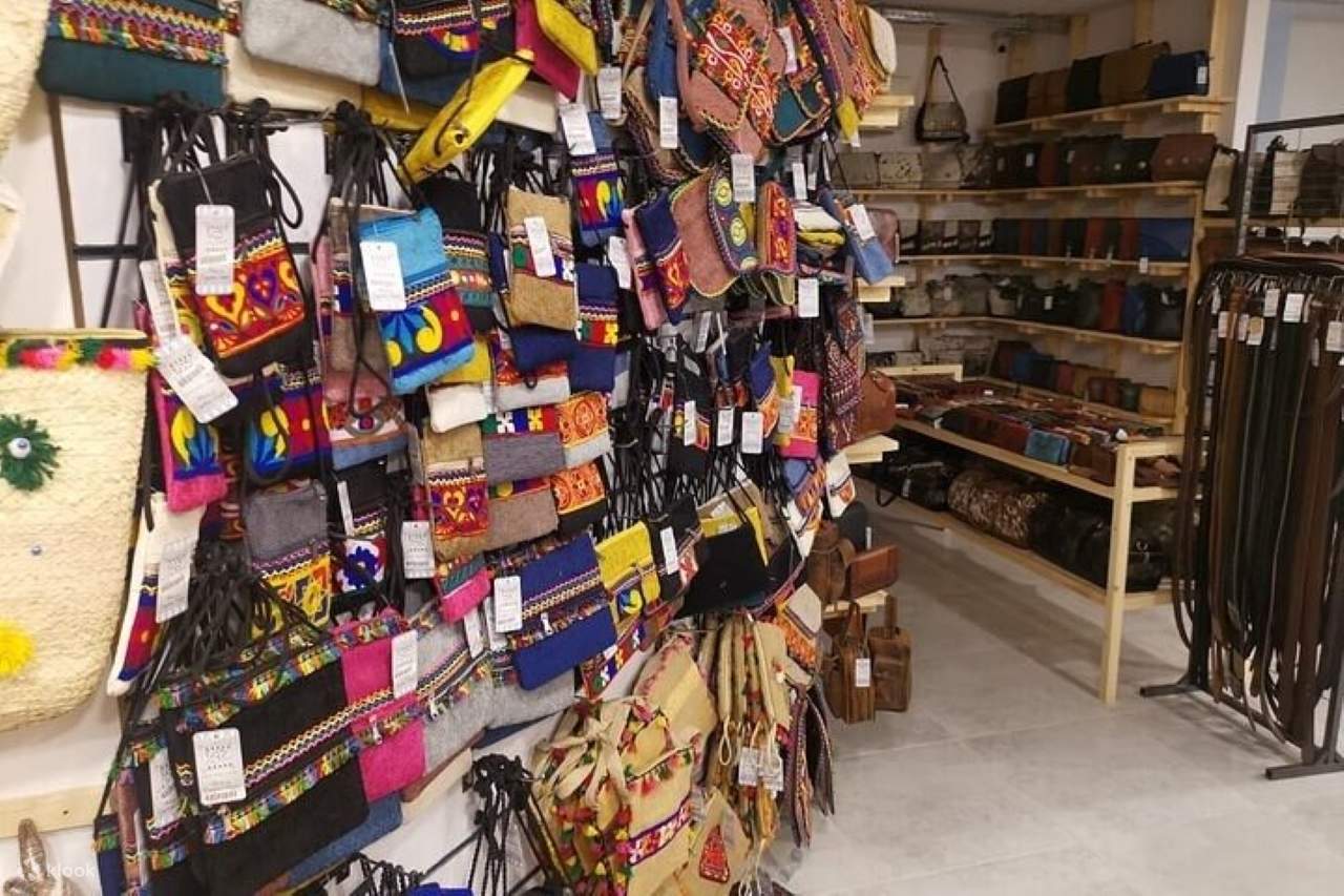 Hurghada City Tour and Handicrafts Shop With transfer - Hurghada ...