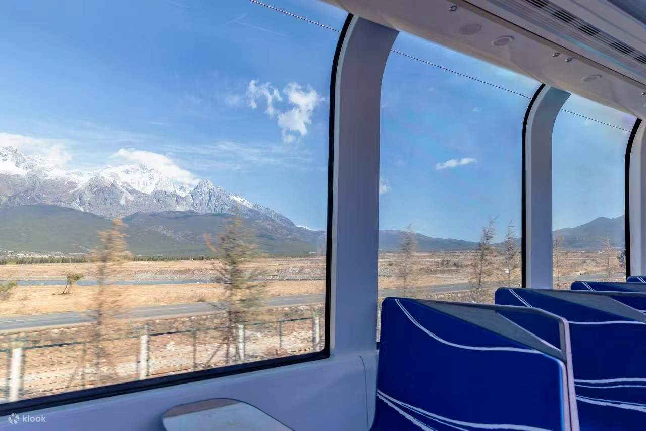 Lijiang Jade Dragon Snow Mountain sightseeing-trein - Klook Verenigde ...