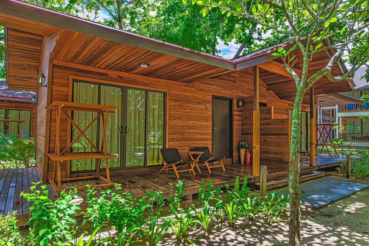 3D2N or 5D4N Stay at Borneo Dive Mabul Resort Full Board - Klook ...