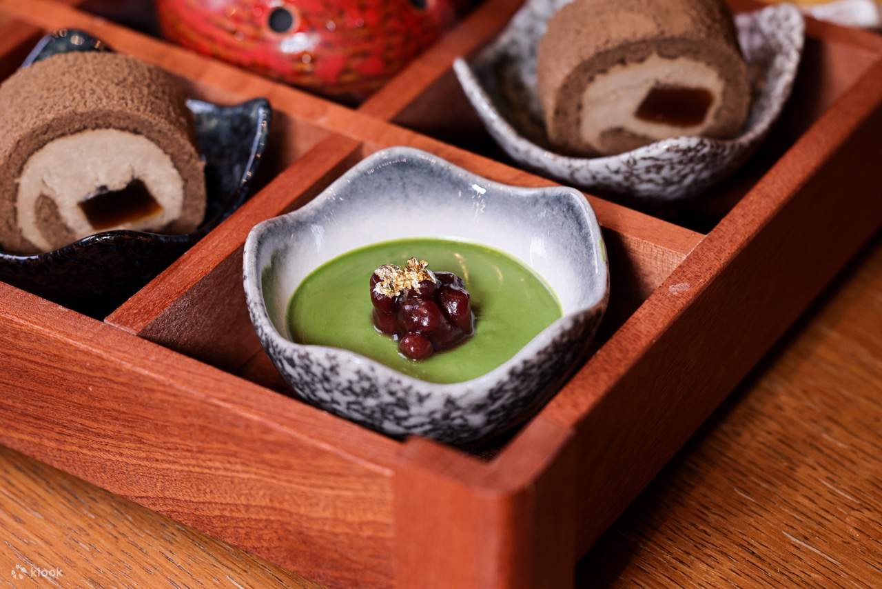 The Market at Hotel ICON | Buffet, Afternoon Tea | Durian Afternoon Tea ...