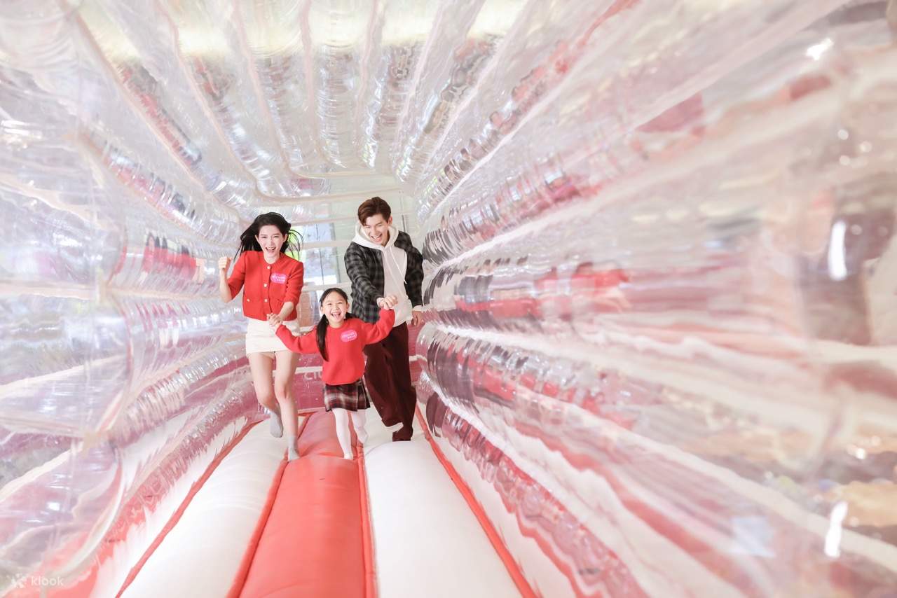 Citywalk Gingerbread Man Inflatable Playground - Klook