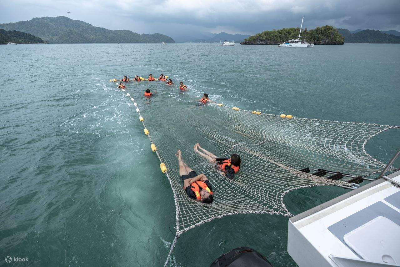 Shared or Private Sunset Cruise in Langkawi - Klook India