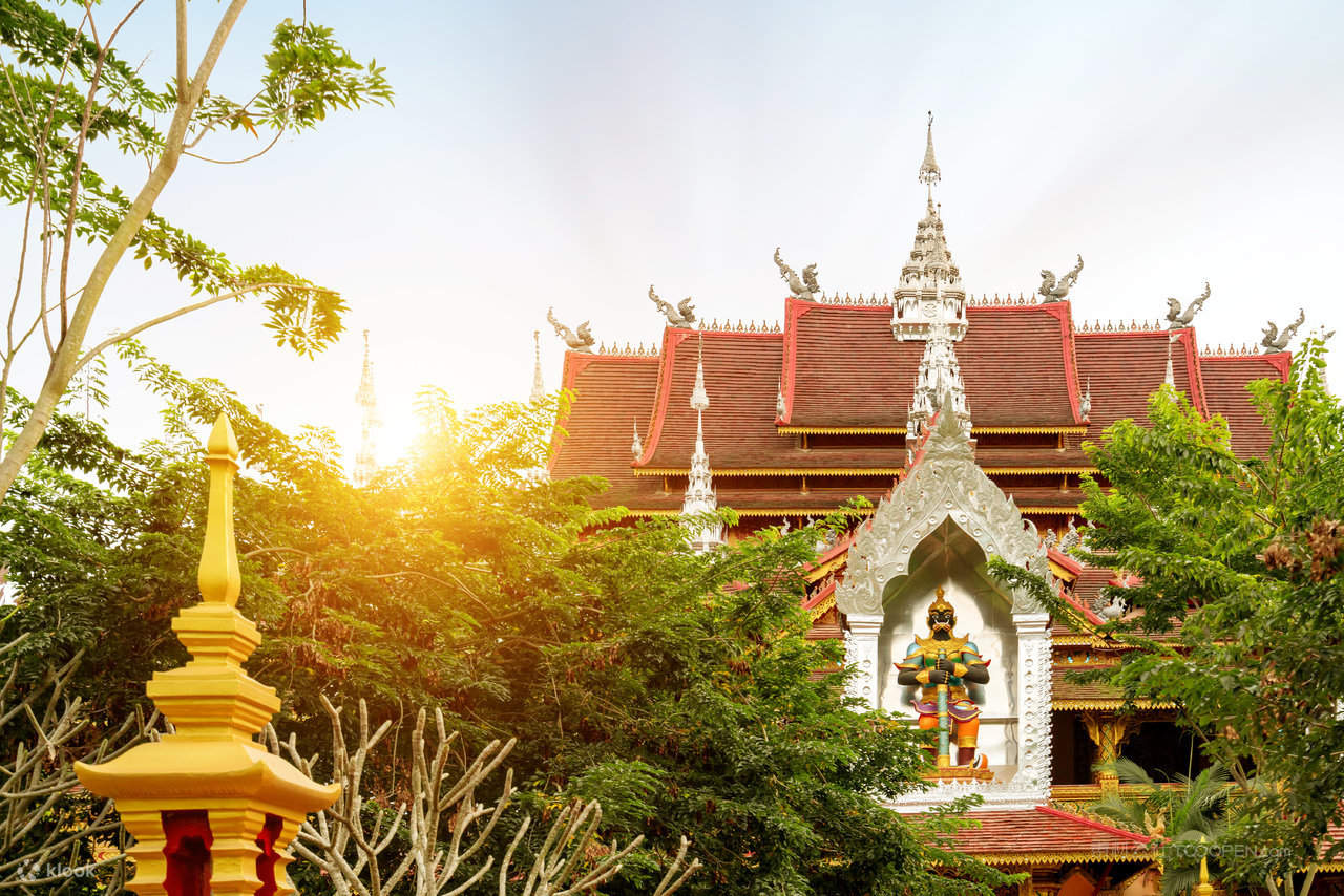 Tur grup lima hari dan empat malam di Xishuangbanna, Yunnan (Kuil ...