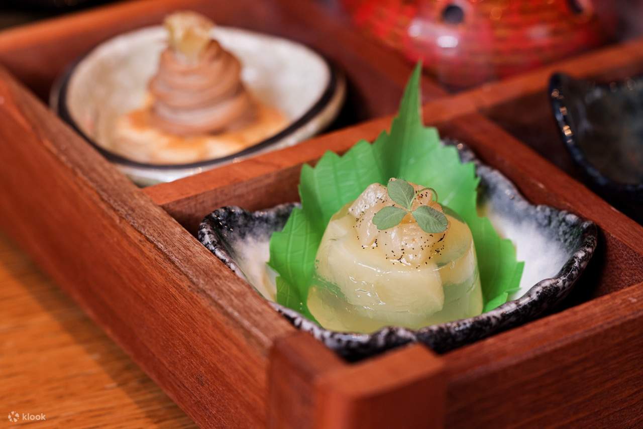 The Market at Hotel ICON | Buffet, Afternoon Tea | Durian Afternoon Tea ...