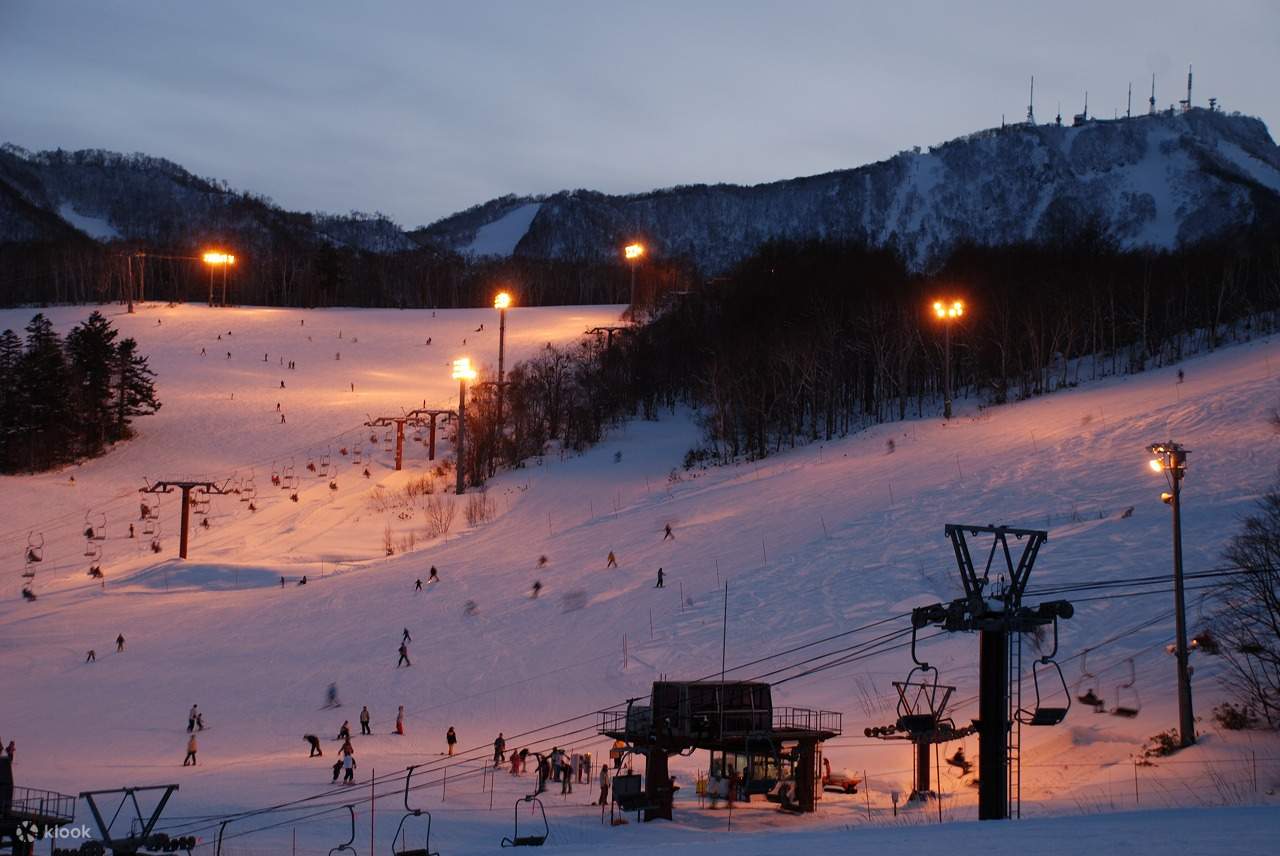 Hokkaido | Sapporo Teine Ski Resort Evening Skiing Day Trip - Klook